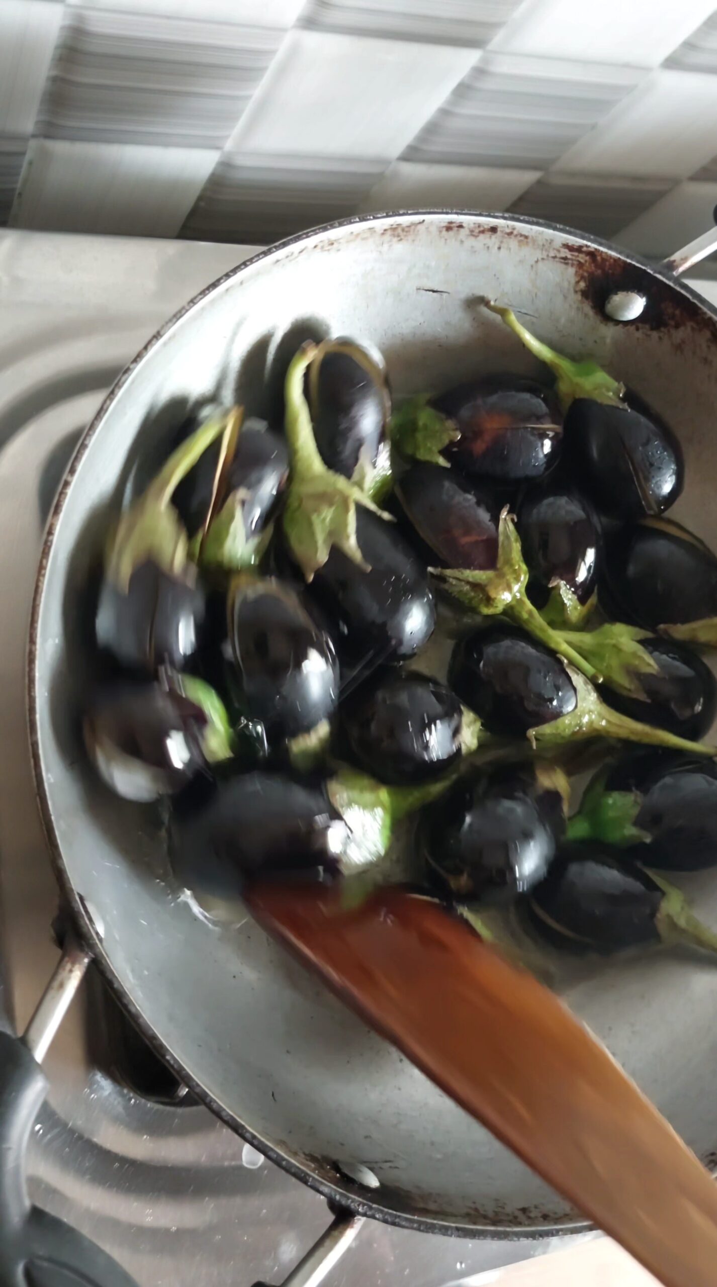 Vankaya Ulli Karam(Eggplant Onion) Curry Recipe – SNR FoodleR